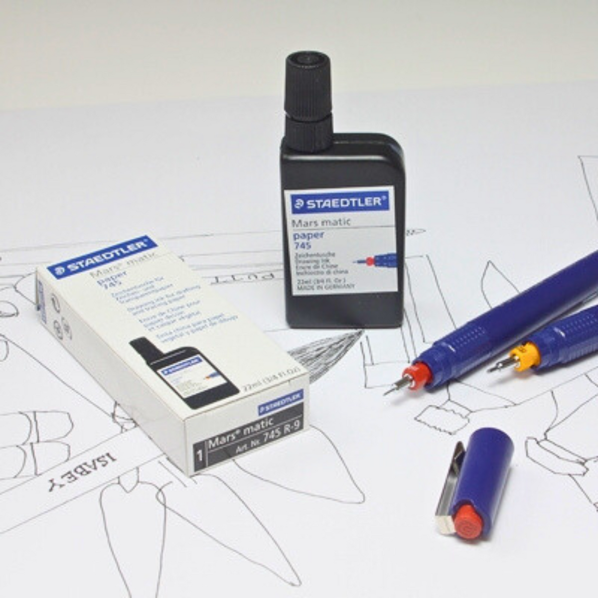 Tinta China Negra Staedtler Para Estilógrafo Frasco De 22ml – EL ...